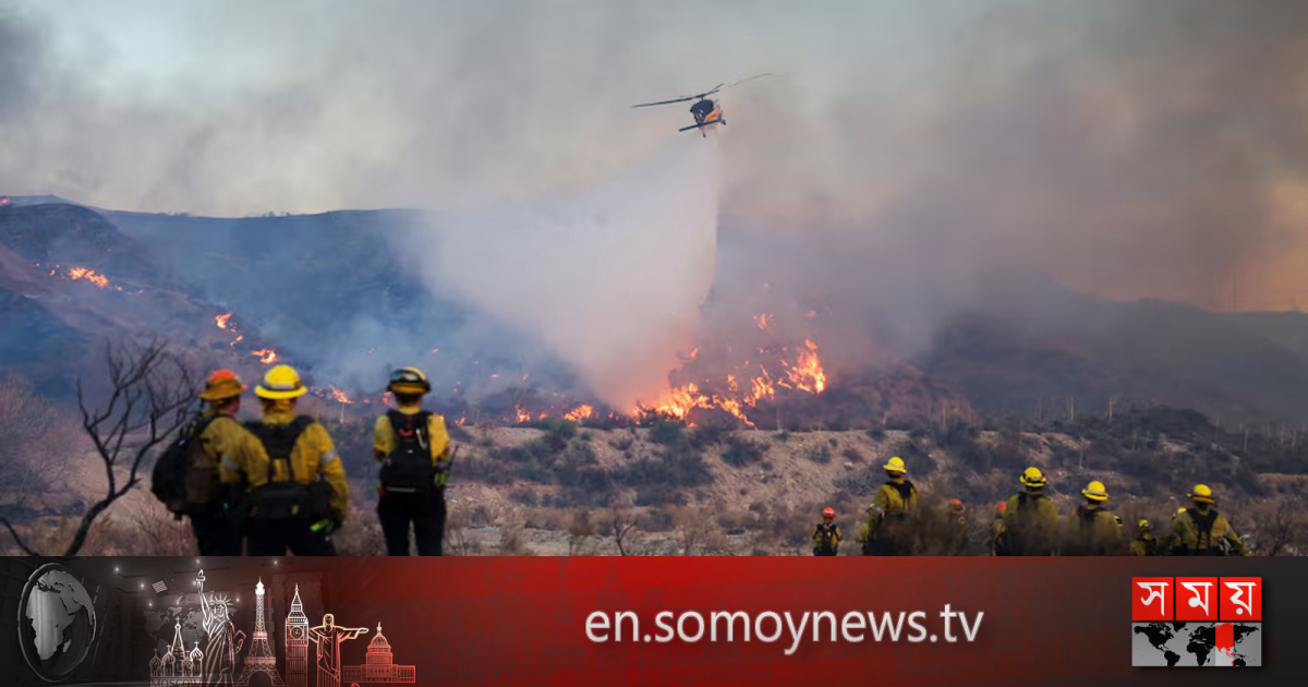 Thousands evacuated as new fast-growing fire igni...