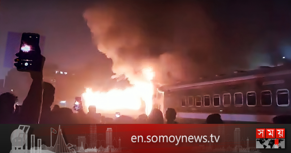 Benapole Express fire: 4 bodies recovered