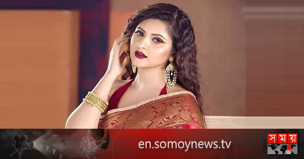 Pori Moni adopts a daughter