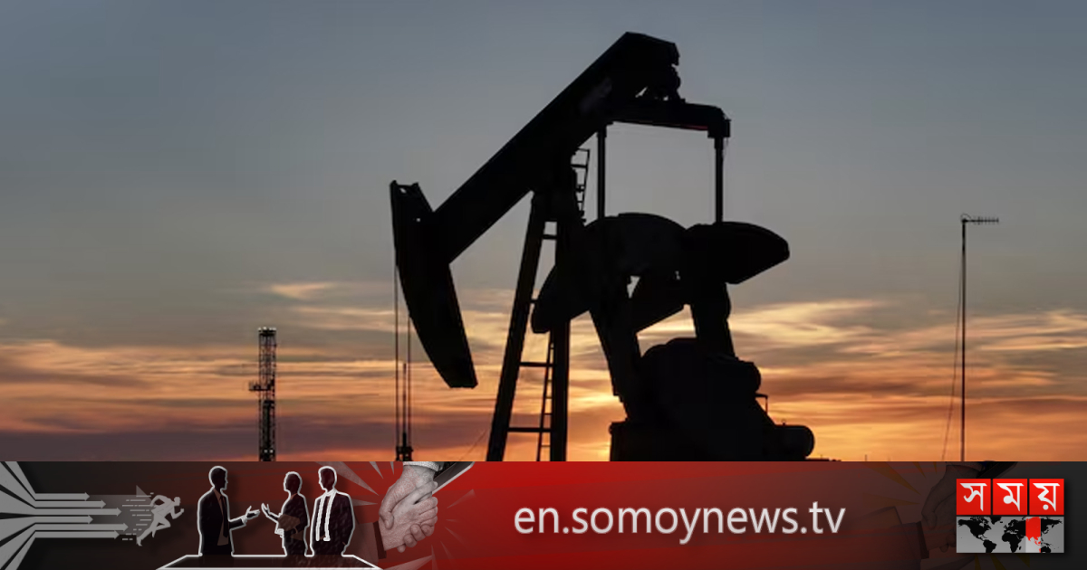 Trump urges US oil giants to invest in Venezuela’...