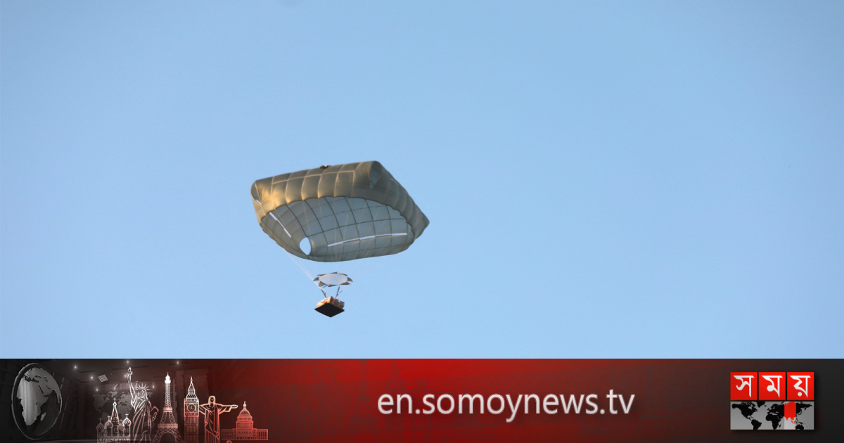 US carries out first aid airdrop in Gaza